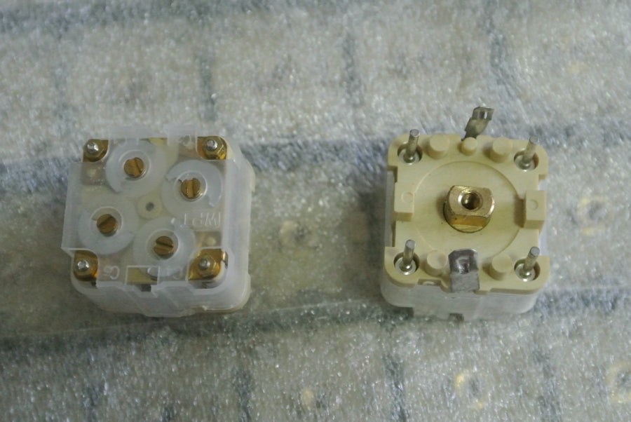 Four Gangs Poly Variable Capacitors AM:82pF/140pF FM:20X2 Front Mount ...