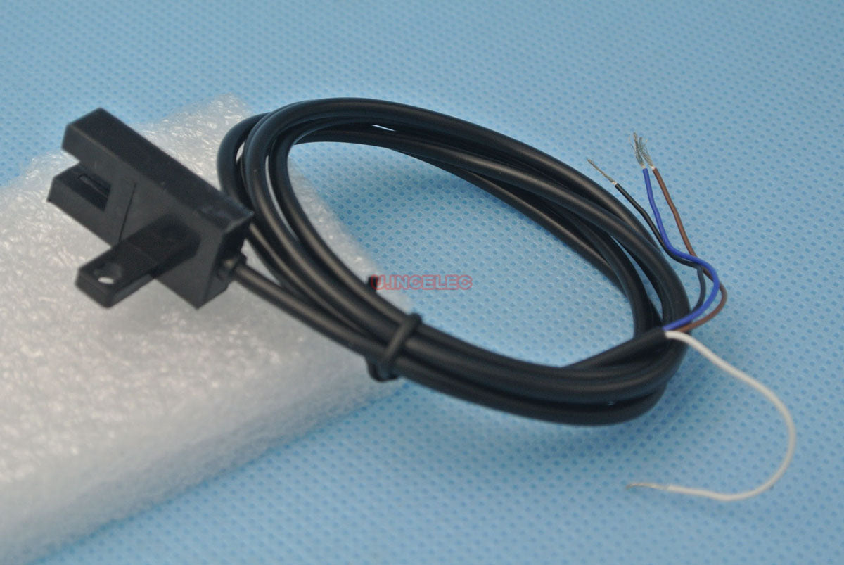 Pre-wired Photomicrosensor SENSOR 5MM SLOT EE-SX672-WR OMRON 3pcs ...